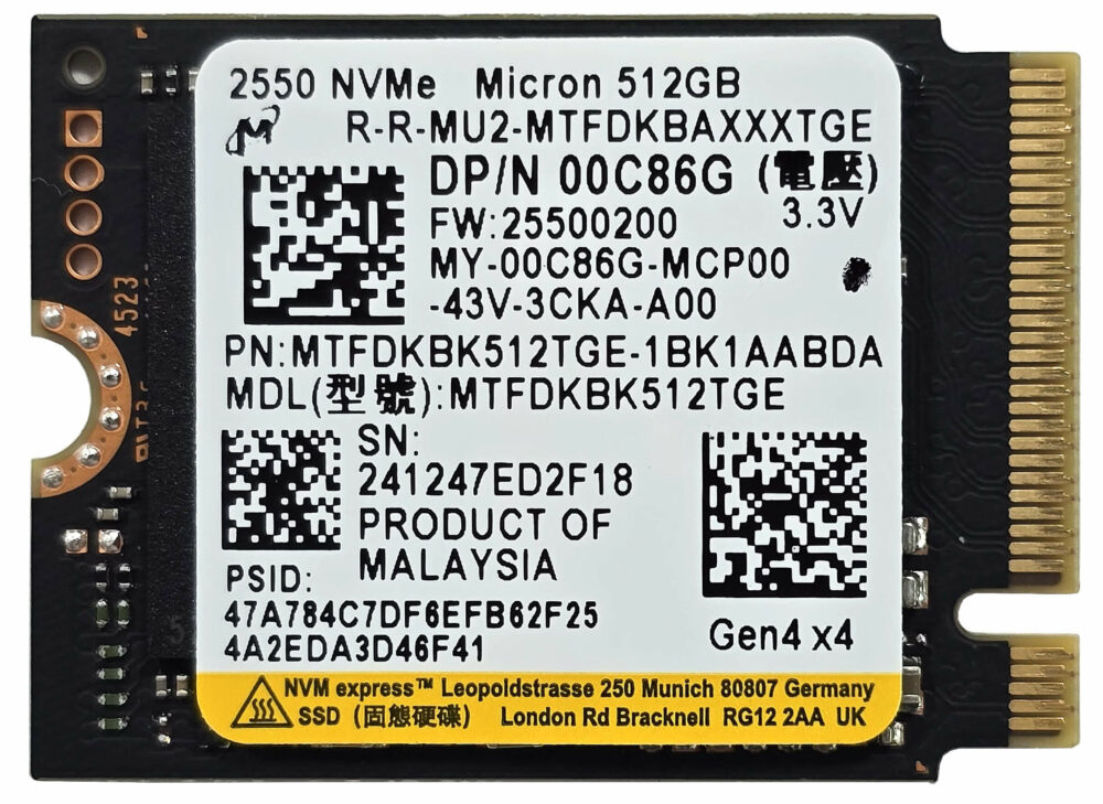 如何打开戴尔 Latitude 7455 - 拆解和升级选项 | LaptopMedia 中国