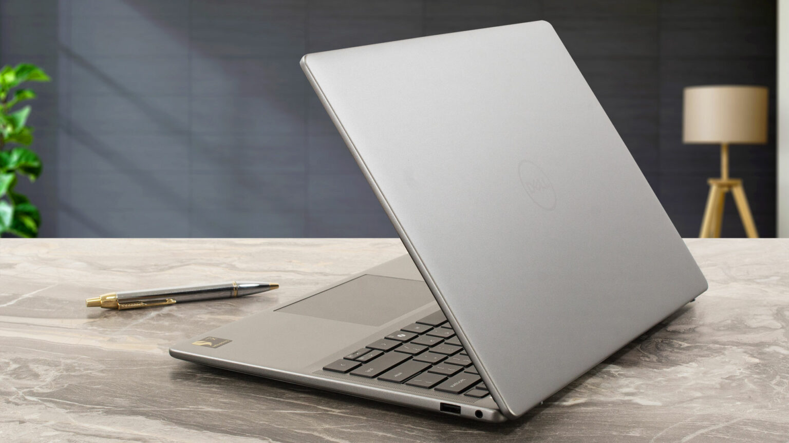 Dell Latitude 7455 review - All-Day Companion with Premium Display ...