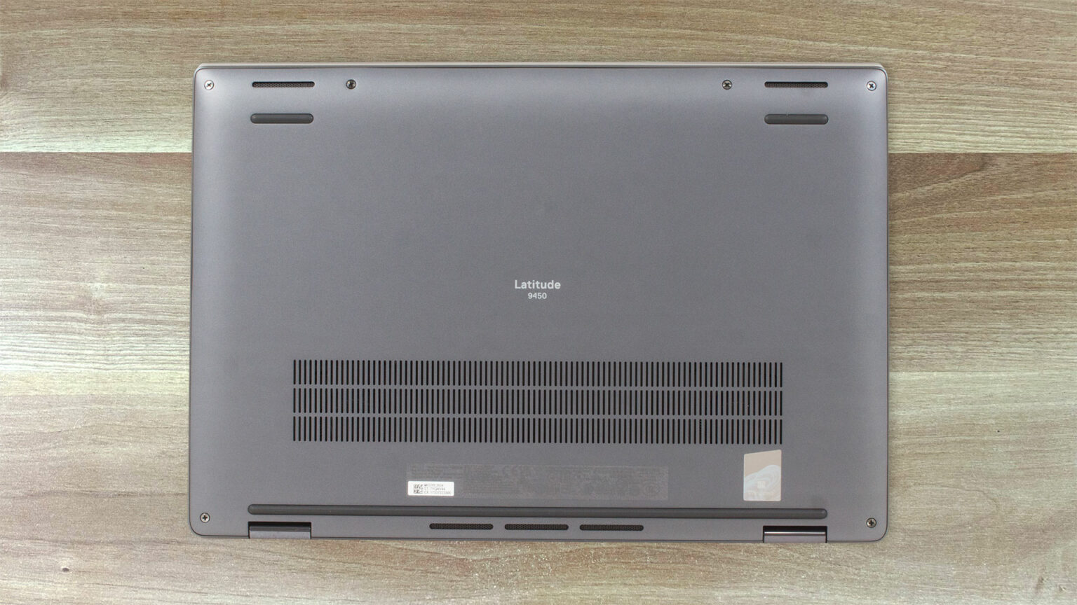 Dell Latitude 9450 (2-in-1) review - Vibrant Display, Cool Performance ...