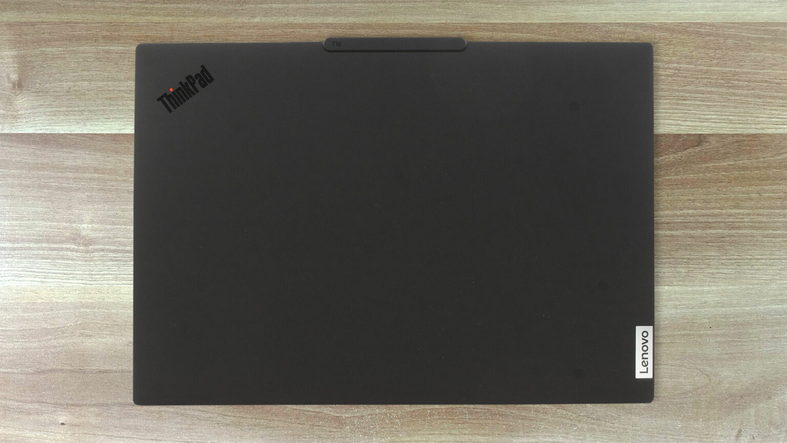 联想 ThinkPad T16 Gen 3 评测--性能快、显示效果好，但可能会发热 | LaptopMedia 中国