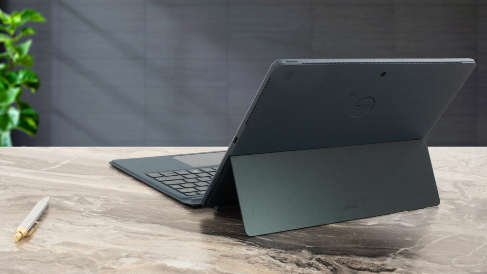 Dell Latitude 7350 Detachable review - Power in a Pocket | LaptopMedia.com