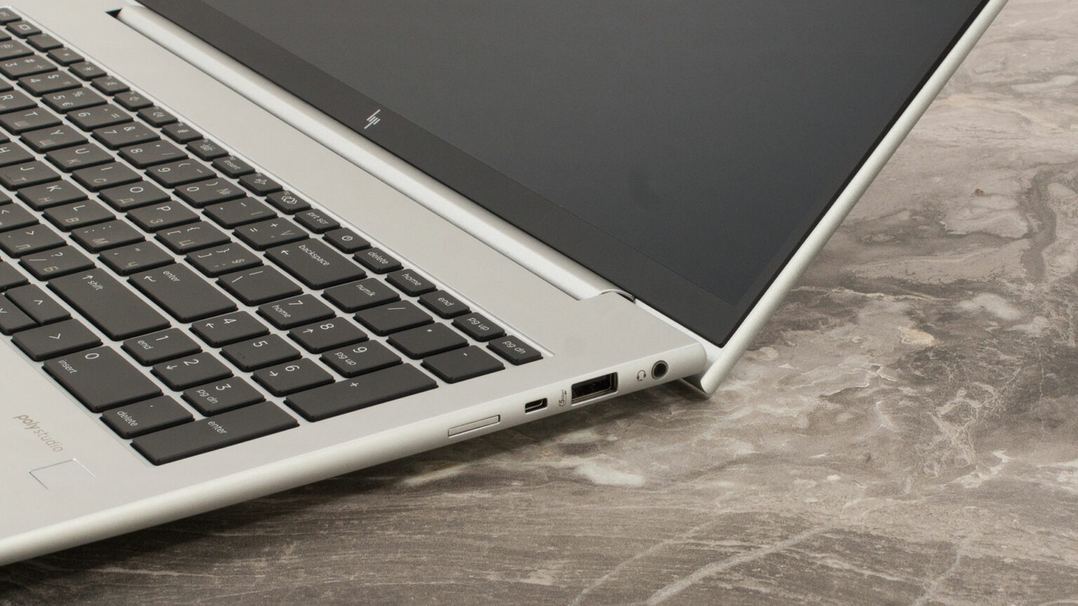 HP EliteBook 860 G11 review - The Ideal Office Workhorse? | LaptopMedia.com
