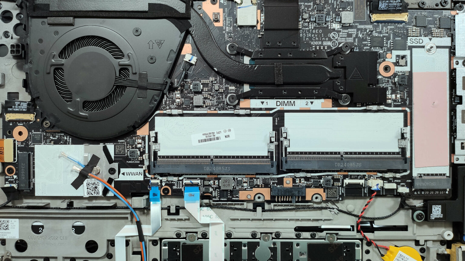 How to open Lenovo ThinkPad T16 Gen 3 - disassembly and upgrade options ...