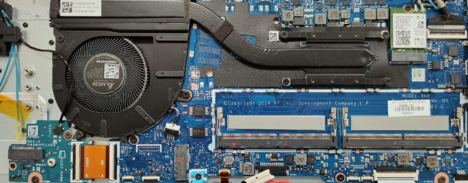 How to open HP EliteBook 660 G11 - disassembly and upgrade options ...