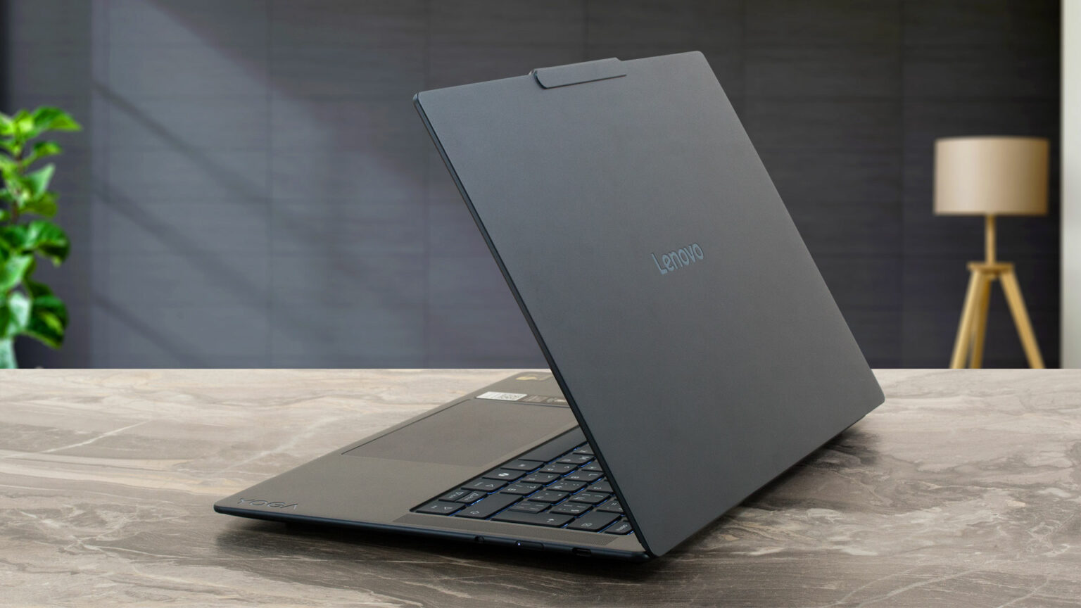 Lenovo Yoga Slim 7x Gen 9 (14 Snapdragon) review - Capable ...