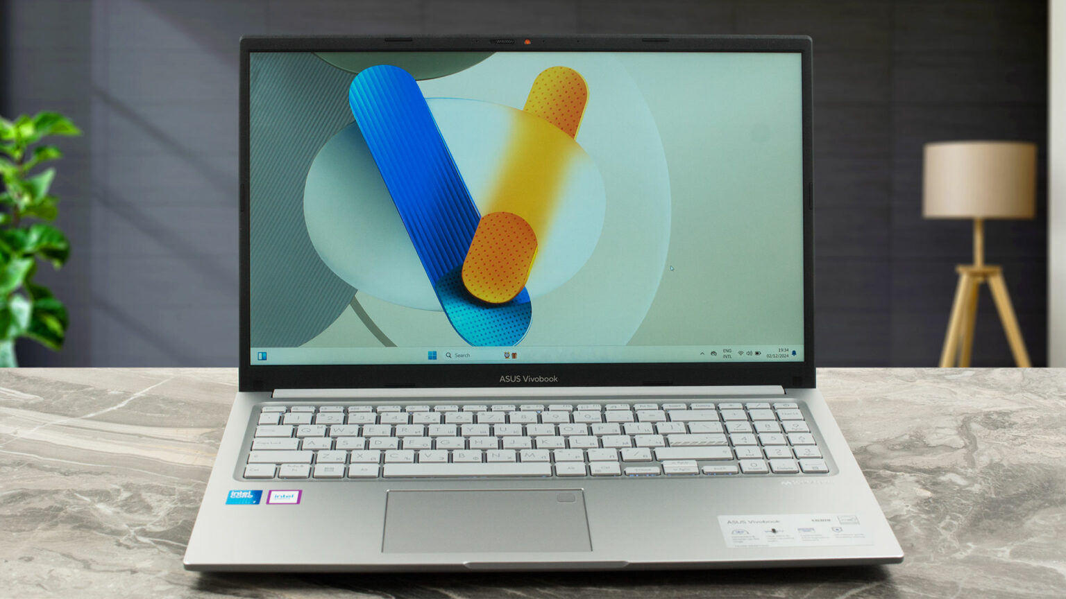 ASUS Vivobook 15 F1504 (X1504) review - Capable Daily Driver with some ...