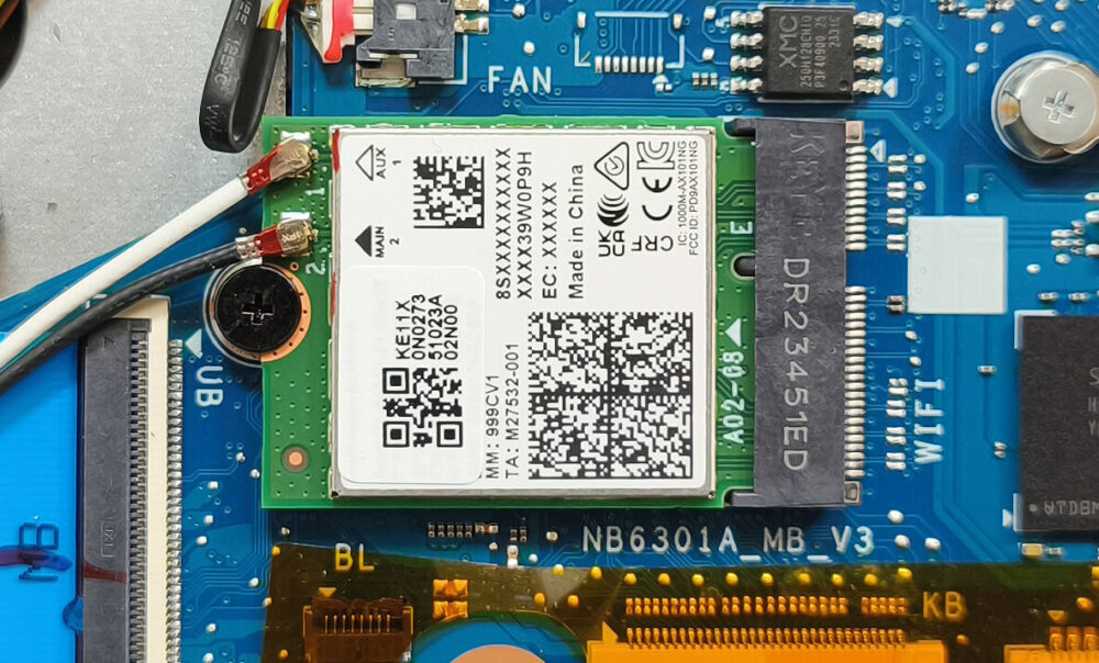 如何打开 Acer Extensa 15 (EX215-33) - 拆解和升级选项 | LaptopMedia 中国