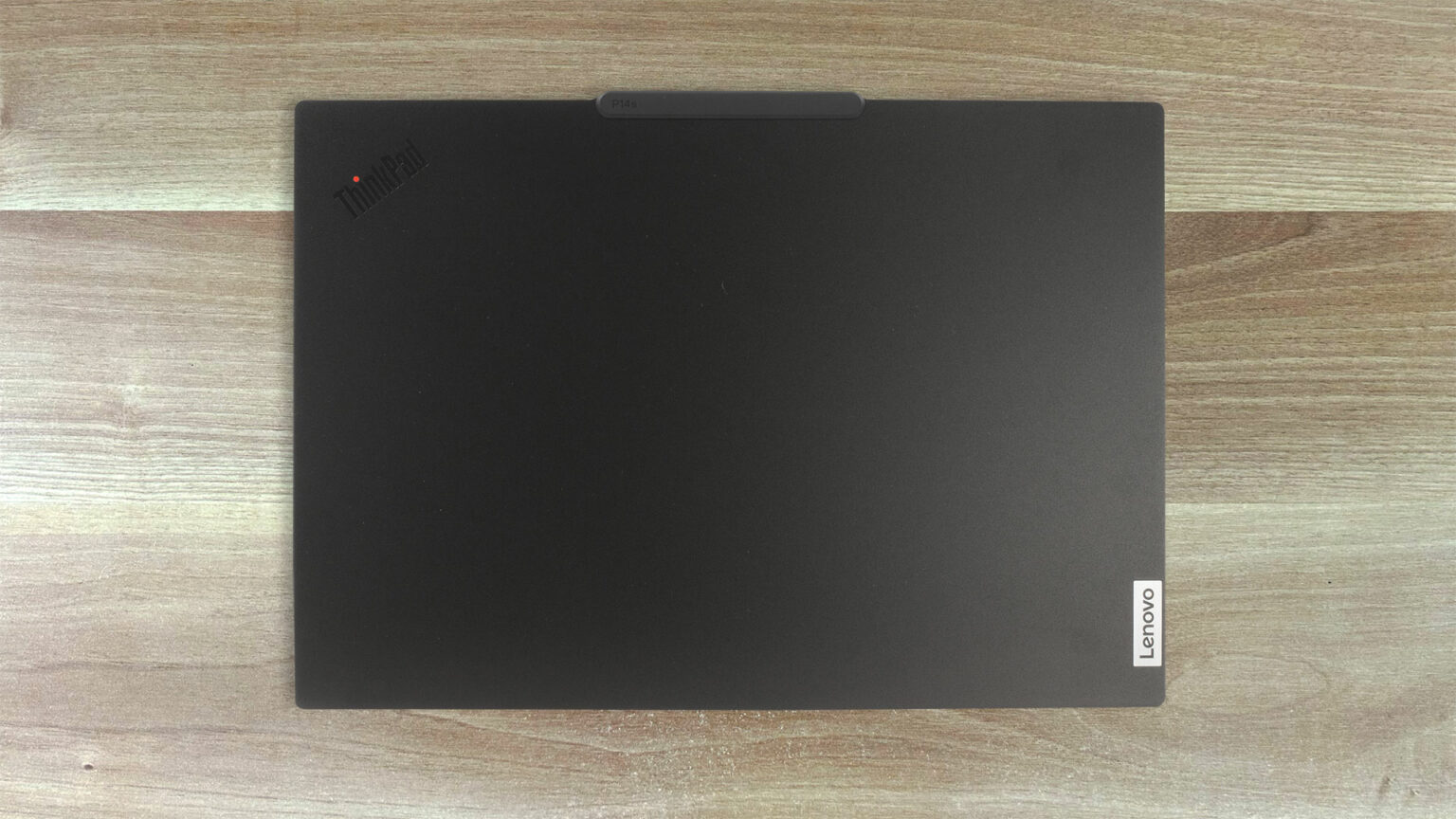 联想 ThinkPad P14s 第 5 代评测--以舒适为先的高级工作站 | LaptopMedia 中国