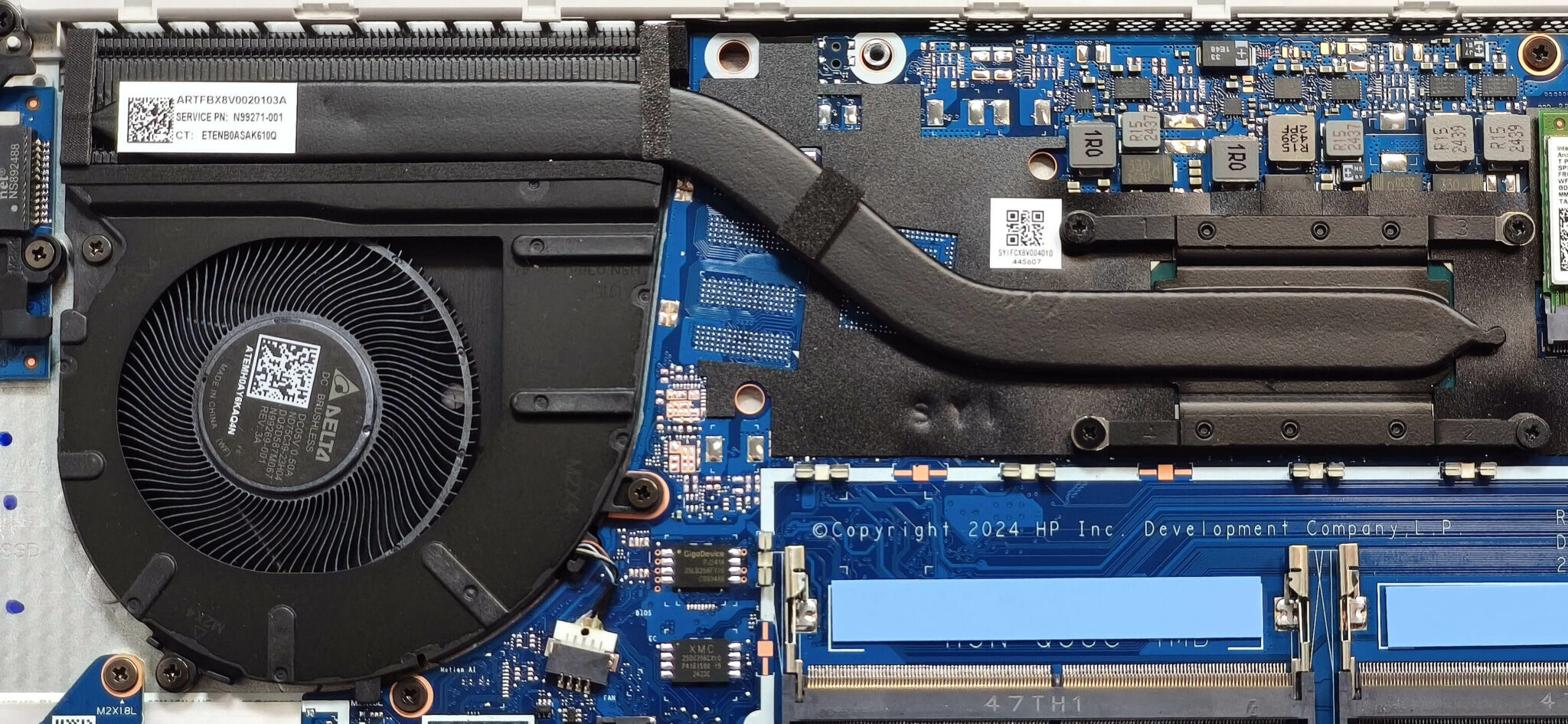 如何打开 HP EliteBook 640 G11 - 拆解和升级选项 | LaptopMedia 中国