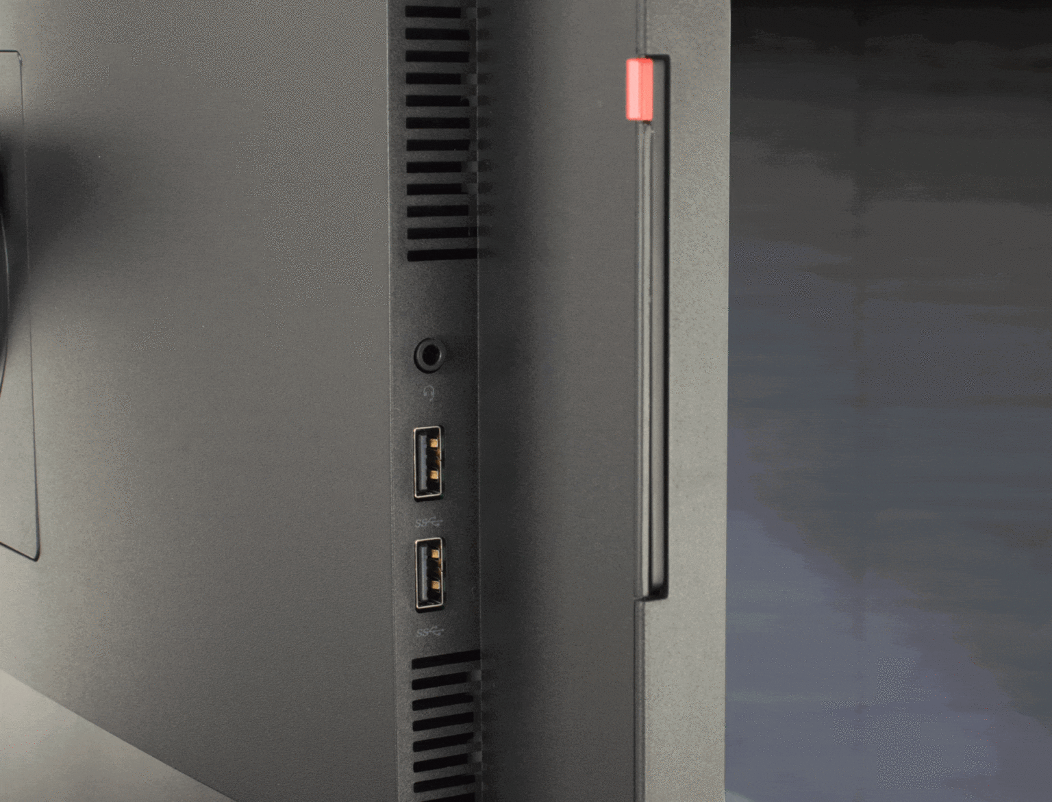 Lenovo ThinkVision T24mv-30 review - Vibrant Colors, Integrated Webcam ...