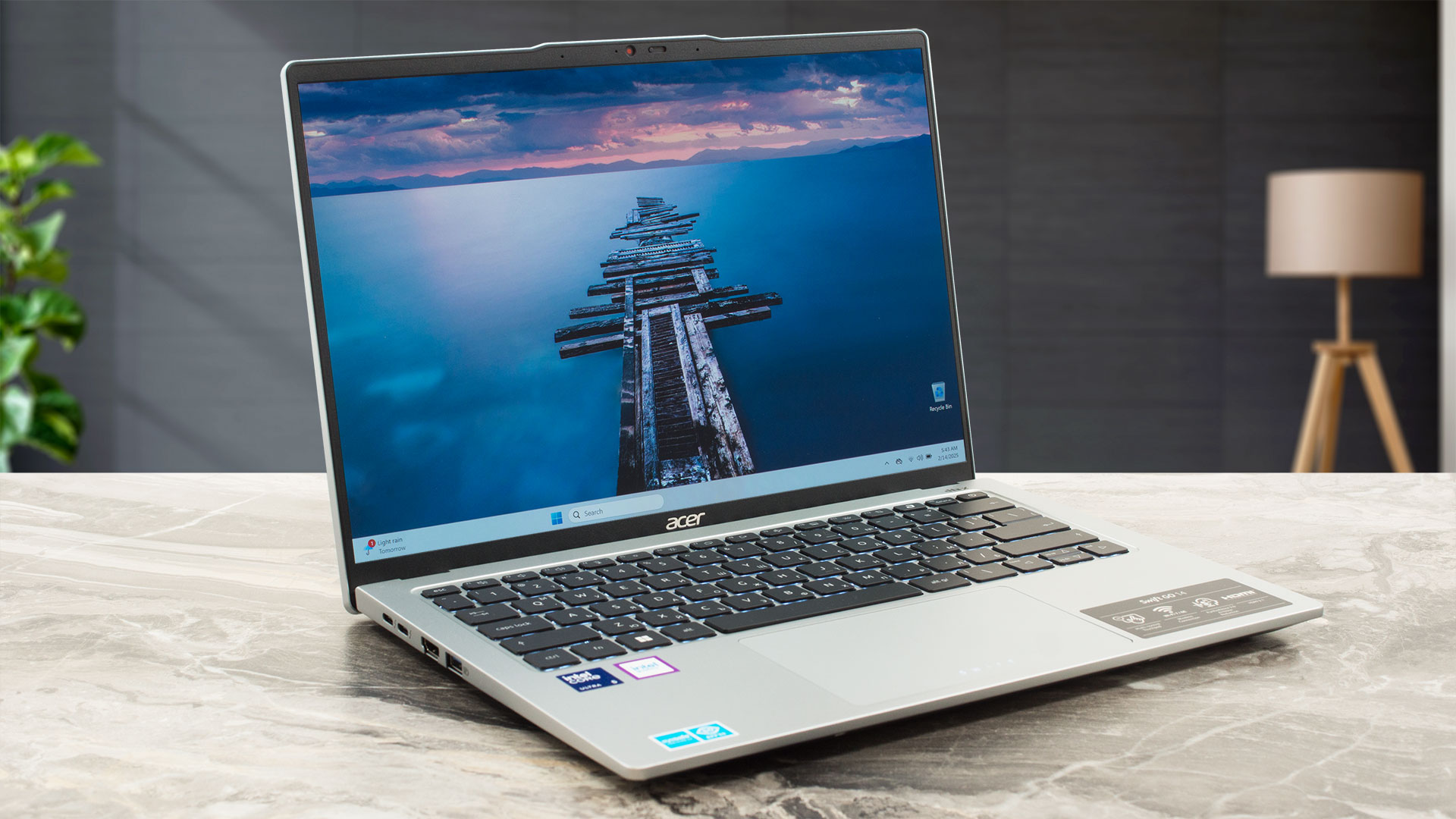 Acer Swift Go 14 OLED (SFG14-73) review - The Perfect Blend Acer Swift Go 14 OLED (SFG14-73) review - The Perfect Blend