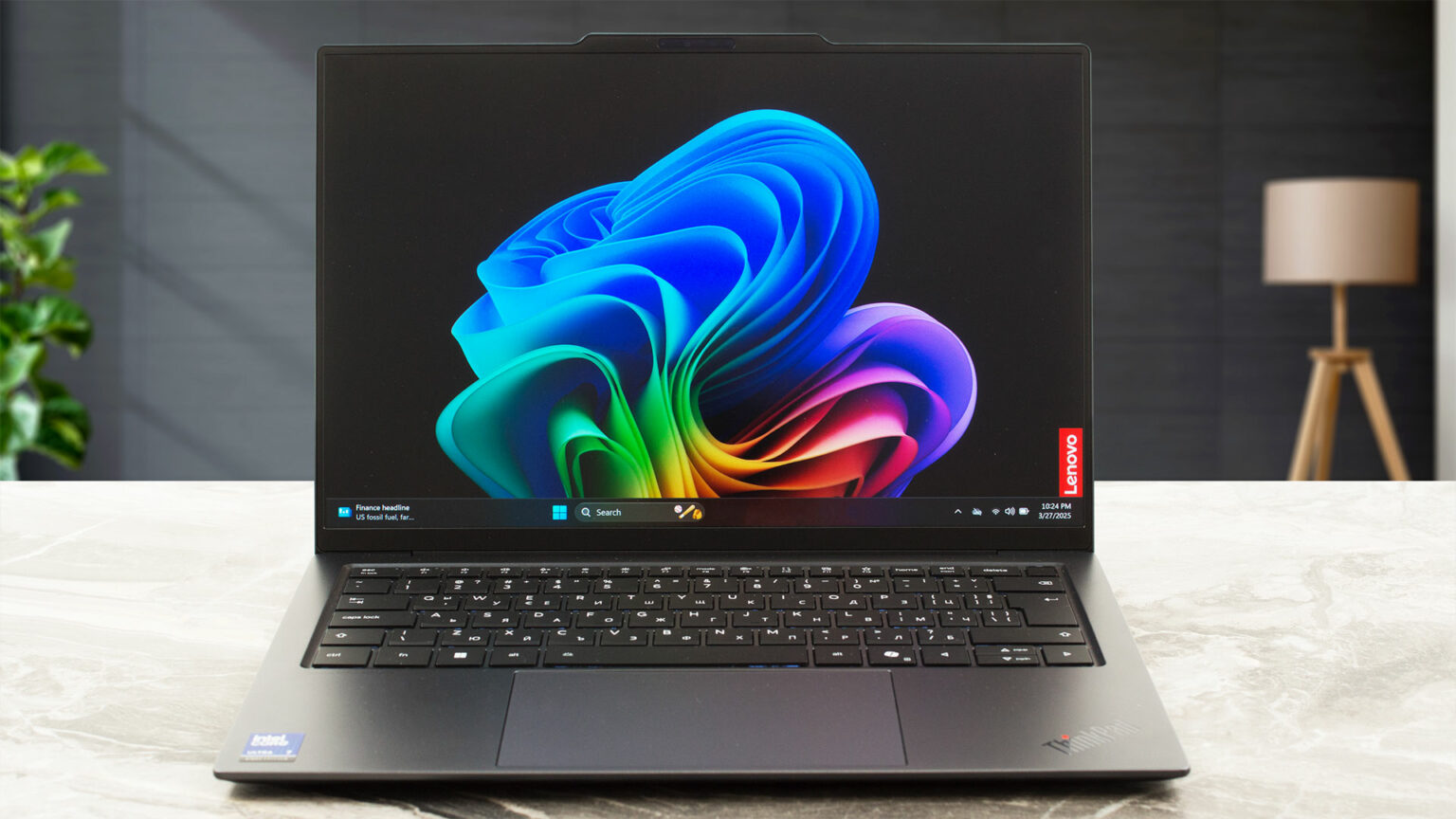 Lenovo ThinkPad X9-14 Gen 1 review - Futuristic Piece of Razor-Thin ...