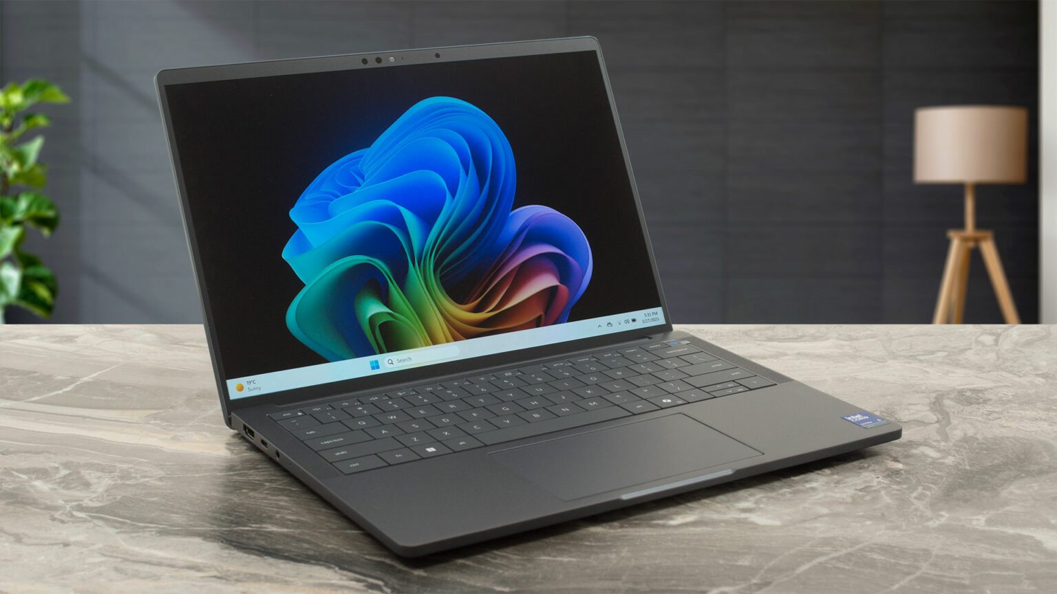 Dell Pro 14 Premium (PA14250) review - Near-Perfect Ultrabook, With One ...