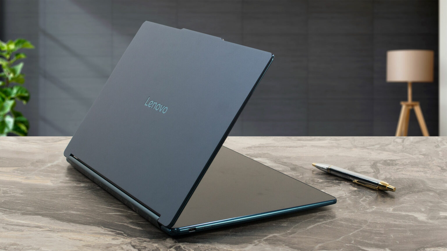Lenovo Yoga Book 9i (14", Gen 10) review - More Than Just Two Screens ...