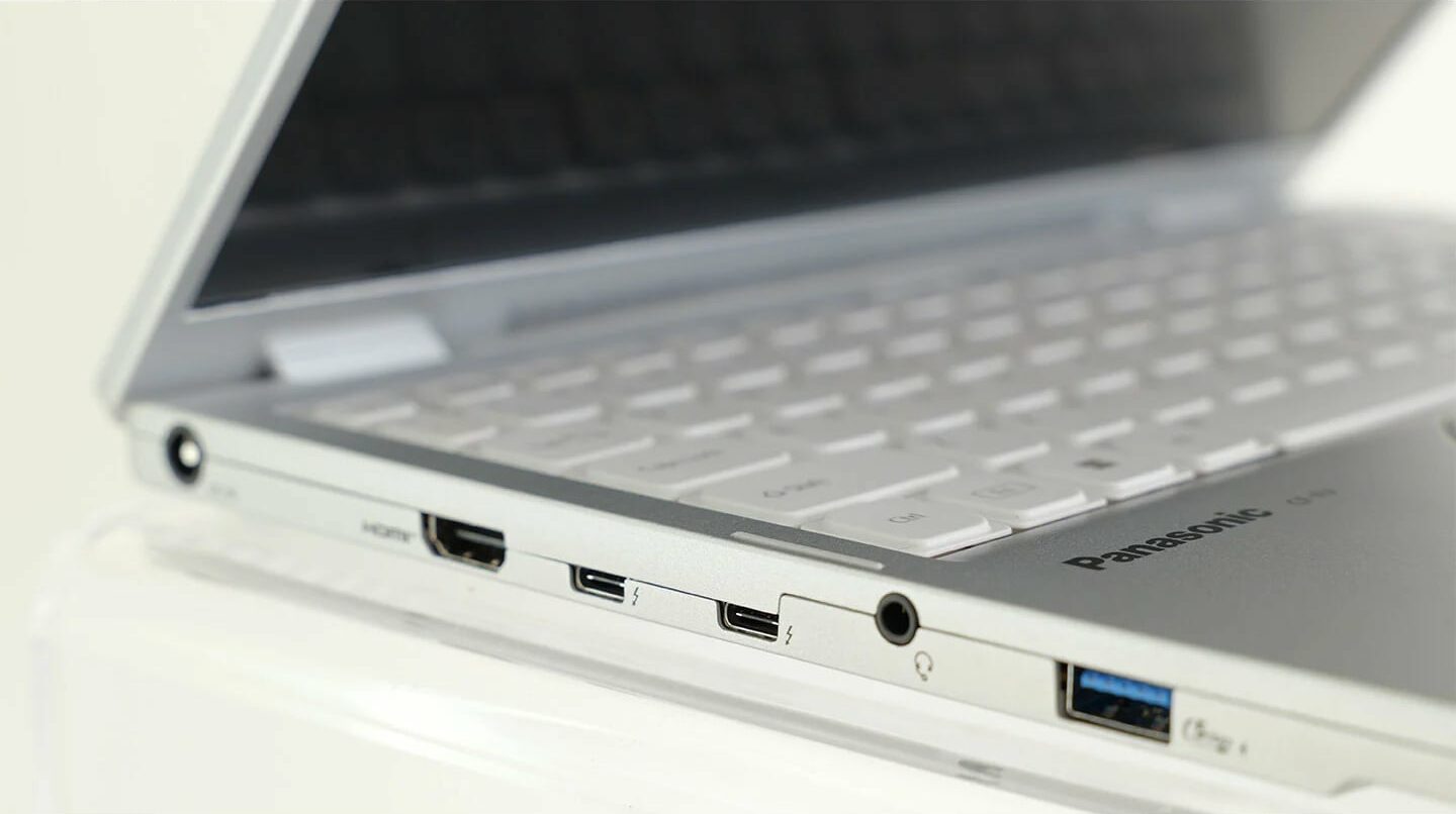 Panasonic Let's Note FV (CF-FV4) - 规格、测试和价格 | LaptopMedia 中国