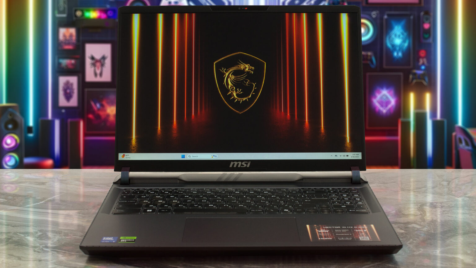 Análisis del MSI Vector 16 HX AI A2XW - El portátil RTX 5070 Ti más rápido hasta la fecha ...