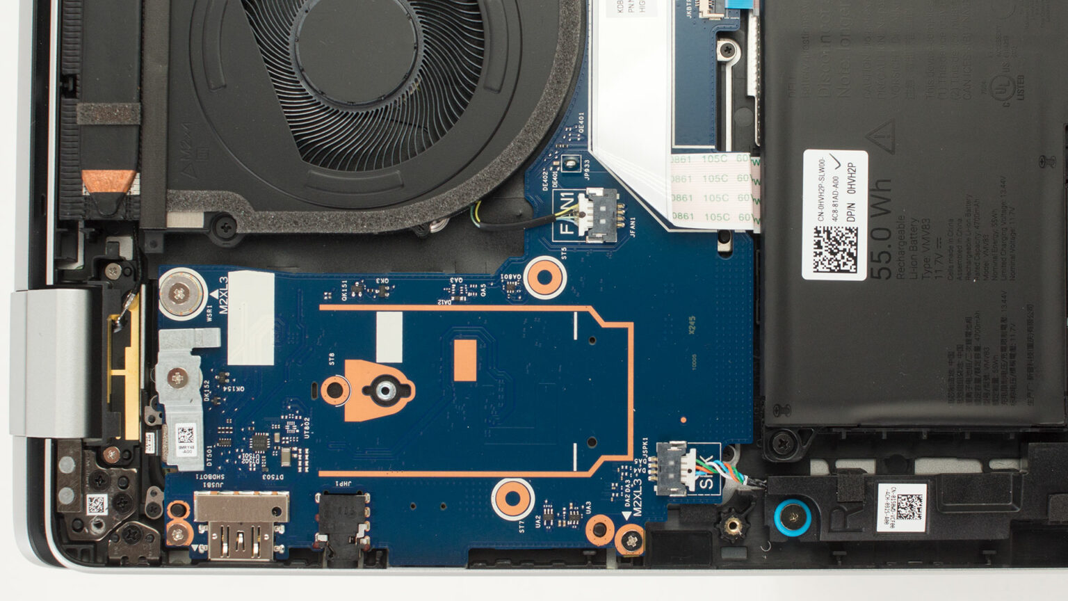 How to open Dell Pro 14 Plus (PB14250) – disassembly and upgrade ...