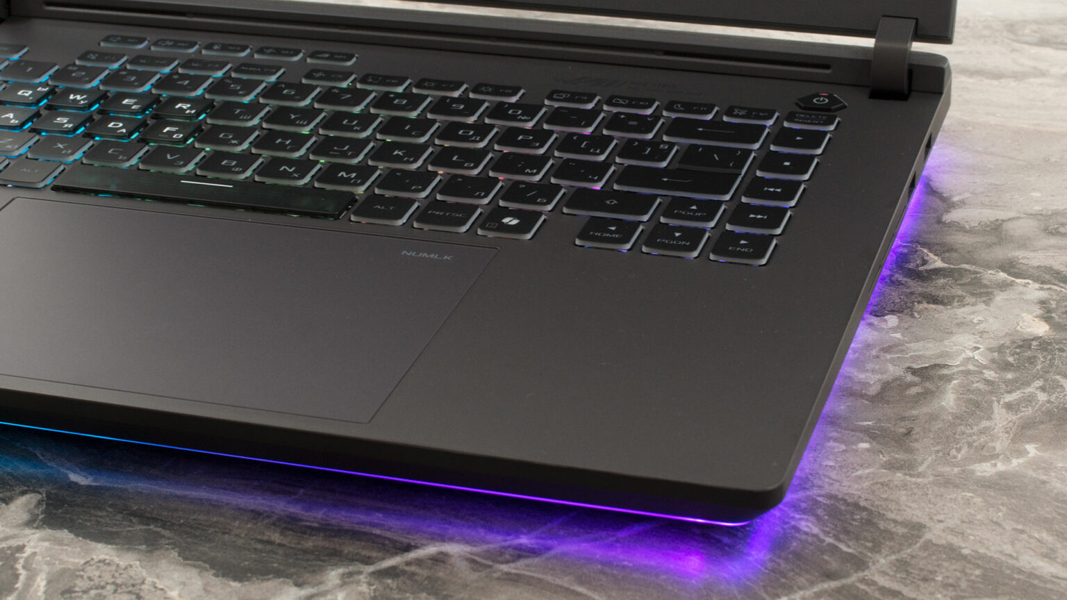 ASUS ROG Strix G16 G615 (2025) review - Best-in-Class Display, CPU and ...