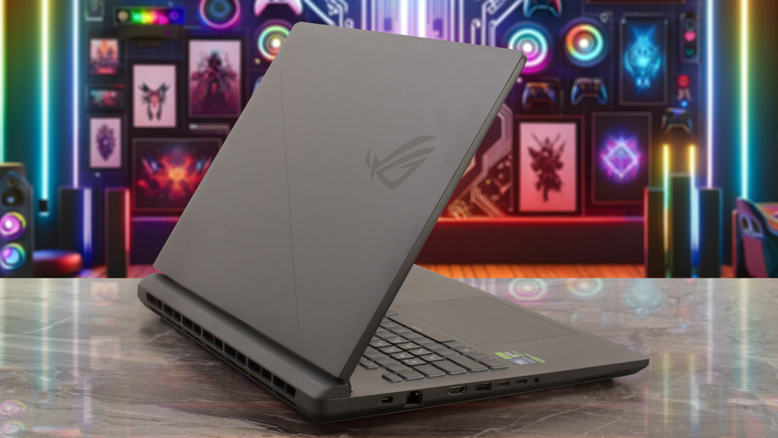 ASUS ROG Strix G18 G815 (2025) Review - The Desktop Replacement That ...