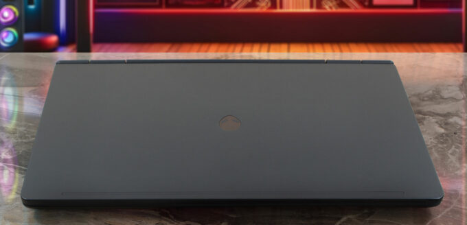 Alienware 16X Aurora (AC16251) Review - Thermal Chaos, Luxury Package ...