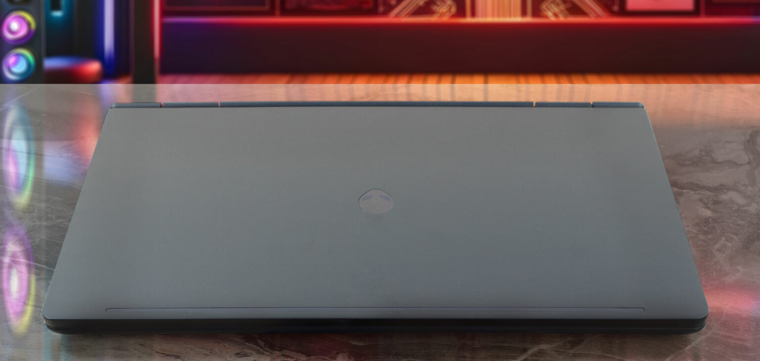 Recensione dell'Alienware 16 Aurora (AC16250) - Batteria e CPU ...