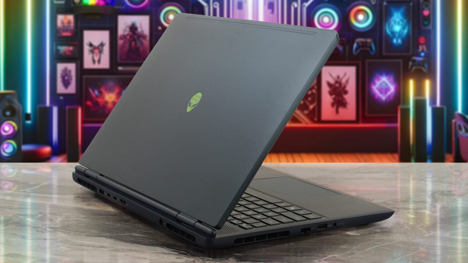 Alienware 16 Aurora (AC16250) review - Great Battery and CPU ...