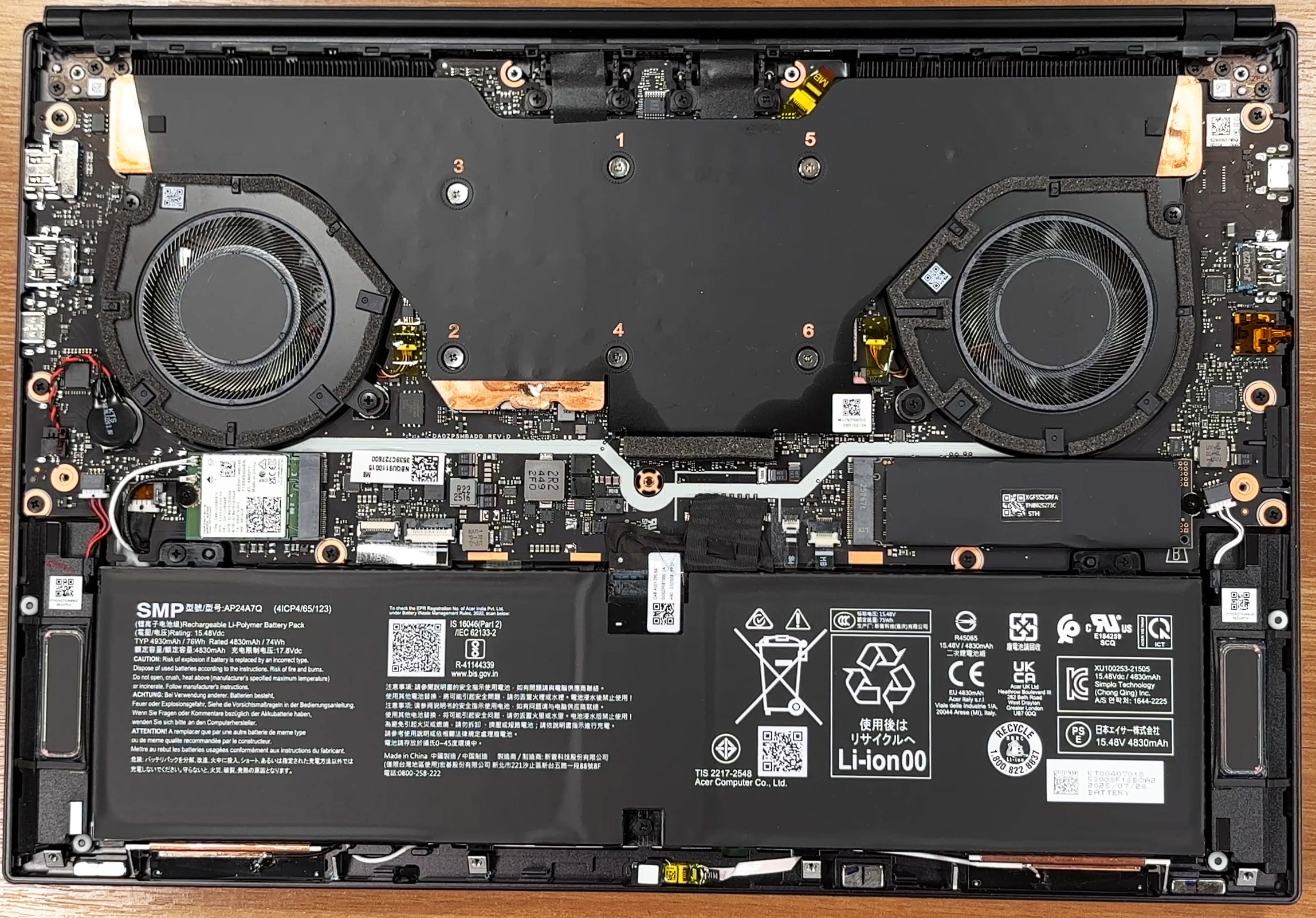 How to open Acer Predator Triton 14 AI (PT14-52T) – disassembly and ...